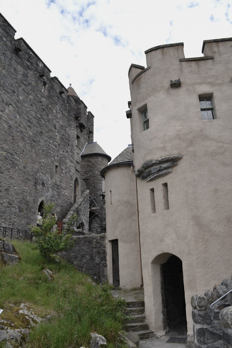 A Day in Dornie and Eilean Donan Castle • Hollie Berries