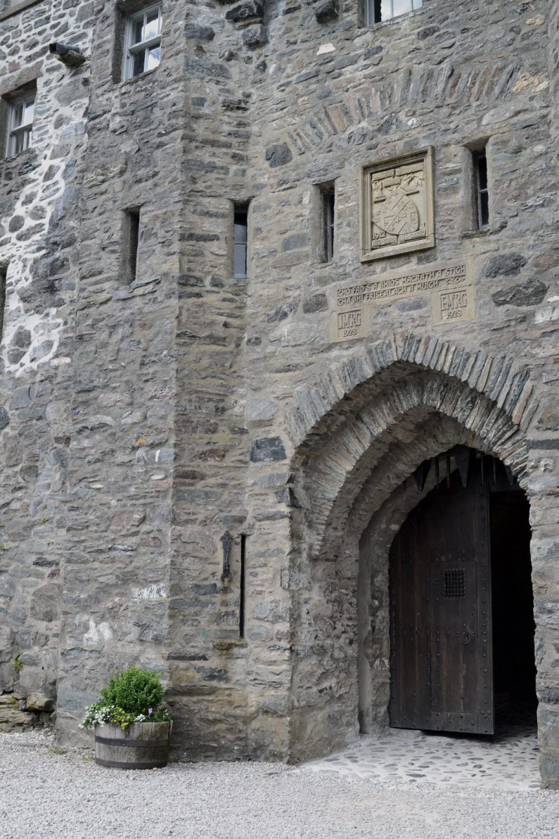 A Day in Dornie and Eilean Donan Castle • Hollie Berries