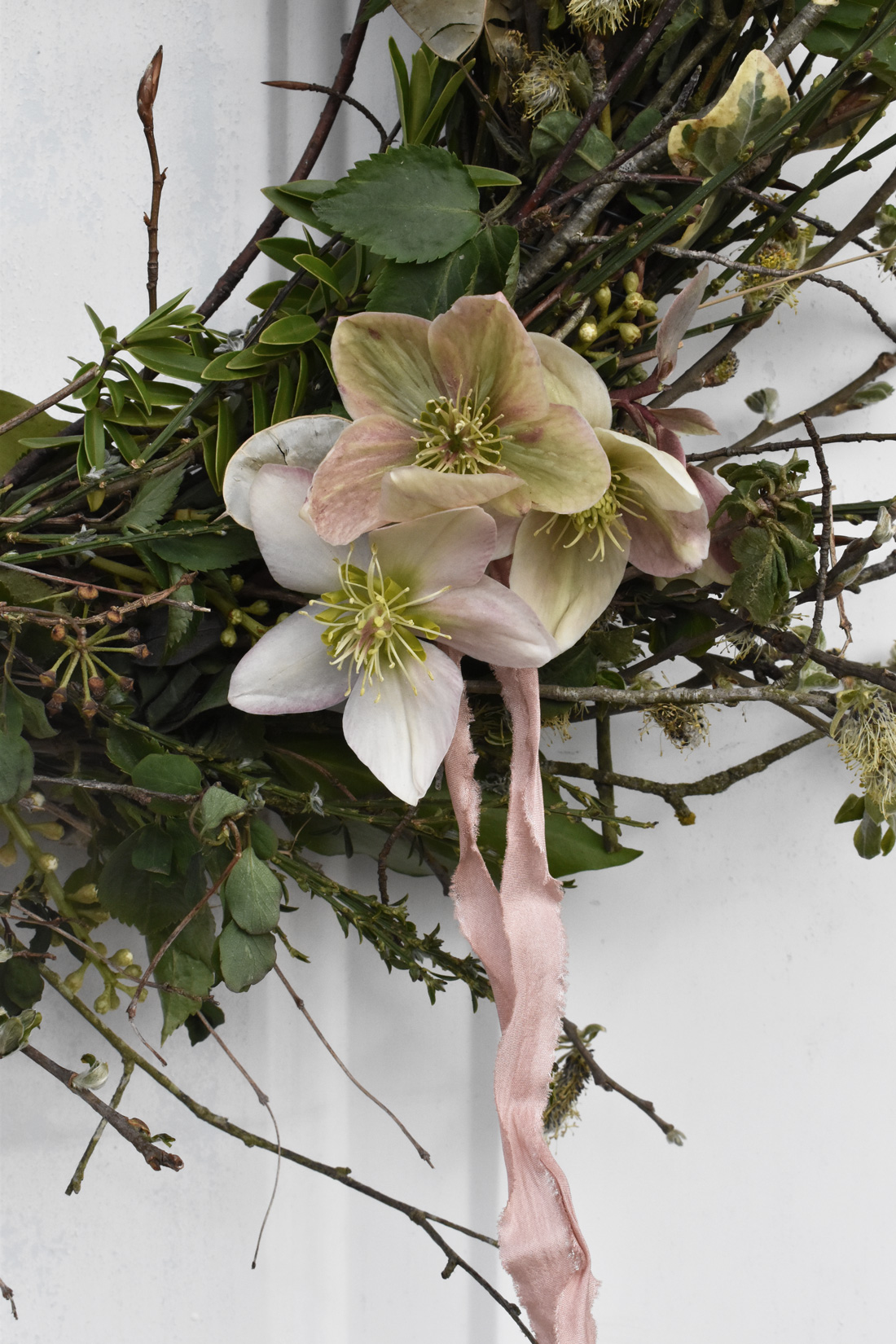 DIY Foraged Spring Wreath • Hollie Berries